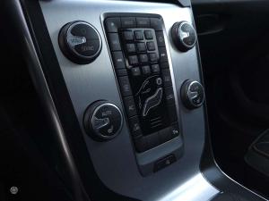 Blue Volvo V40 2015 in Kaunas, with an engine capacity of 2.00 L and mileage of 244 thousand km for 7750 €, photo 25 on AUTOMOTO.COM.LV