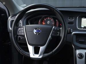 Blue Volvo V40 2015 in Kaunas, with an engine capacity of 2.00 L and mileage of 244 thousand km for 7750 €, photo 26 on AUTOMOTO.COM.LV