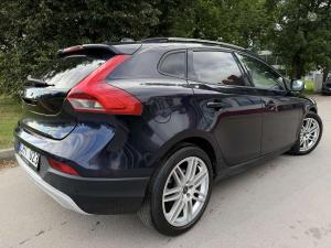 Синий Вольво В40 2015 в Каунас, объемом двигателя 2.00 л и пробегом 317 тыс. км за 5750 €, фото 5 на AUTOMOTO.COM.LV