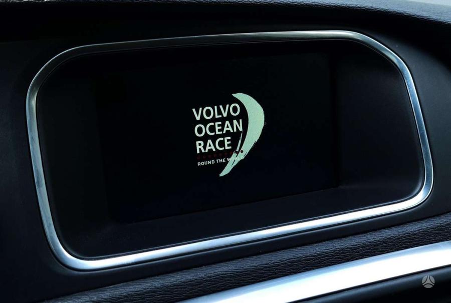 Blue Volvo V40 2015 in Kaunas, with an engine capacity of 2.00 L and mileage of 244 thousand km for 7750 €, photo 24 on AUTOMOTO.COM.LV