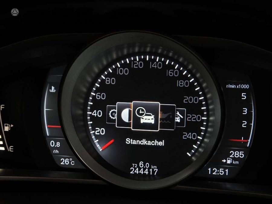 Blue Volvo V40 2015 in Kaunas, with an engine capacity of 2.00 L and mileage of 244 thousand km for 7750 €, photo 31 on AUTOMOTO.COM.LV