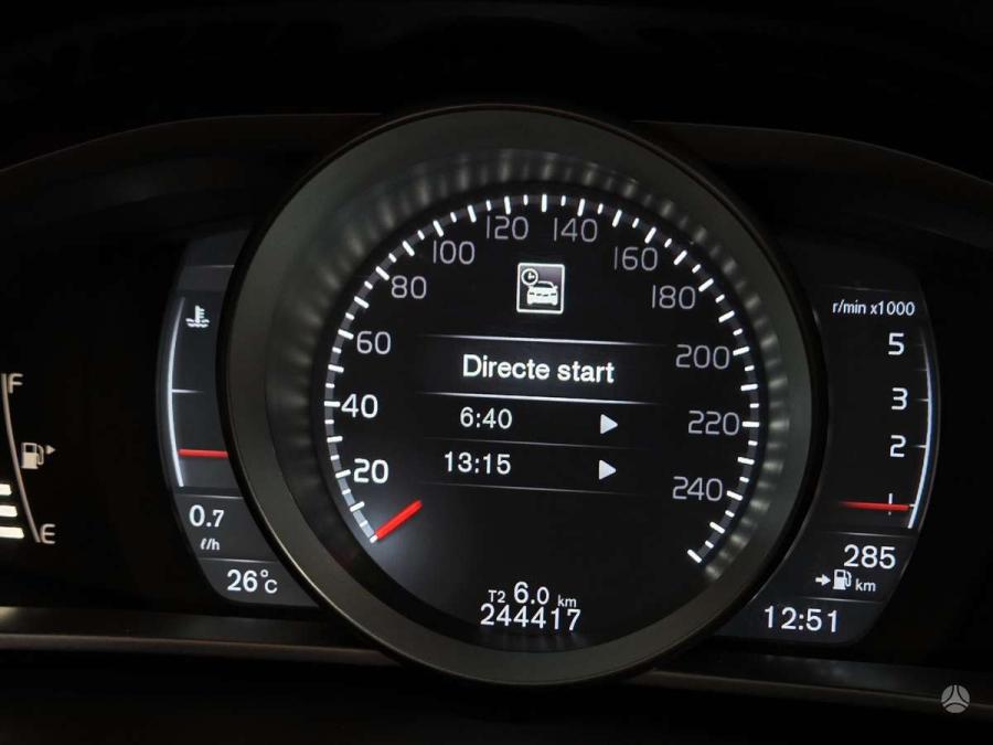 Blue Volvo V40 2015 in Kaunas, with an engine capacity of 2.00 L and mileage of 244 thousand km for 7750 €, photo 32 on AUTOMOTO.COM.LV