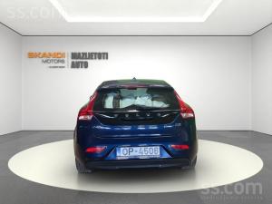 Zils Volvo V40 2015 Rīga, ar dzinēja tilpumu 2.00 L un nobraukumu 174 tūkst. km par 6490 €, foto 6 vietnē AUTOMOTO.COM.LV