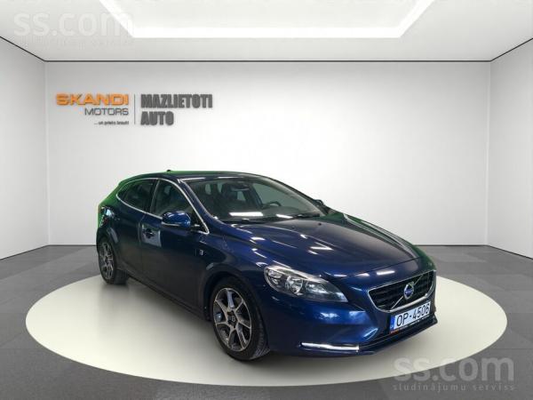 Zils Volvo V40 2015 Rīga, ar dzinēja tilpumu 2.00 L un nobraukumu 174 tūkst. km par 6490 €, foto 9 vietnē AUTOMOTO.COM.LV