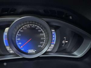 Zils Volvo V40 2015 Alīta, ar dzinēja tilpumu 1.97 L un nobraukumu 235 tūkst. km par 6900 €, foto 33 vietnē AUTOMOTO.COM.LV
