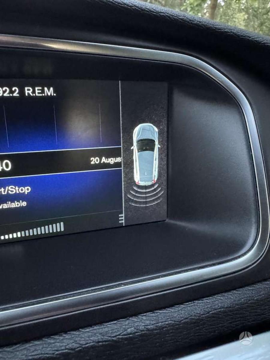 Zils Volvo V40 2015 Alīta, ar dzinēja tilpumu 1.97 L un nobraukumu 235 tūkst. km par 6900 €, foto 34 vietnē AUTOMOTO.COM.LV