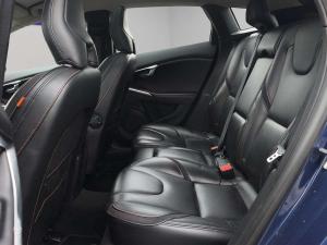 Zils Volvo V40 2015 Viļņa, ar dzinēja tilpumu 2.00 L un nobraukumu 252 tūkst. km par 8999 €, foto 13 vietnē AUTOMOTO.COM.LV