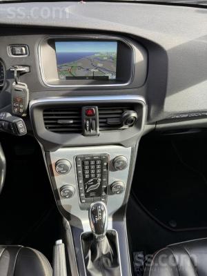 Blue Volvo V40 2015 in Riga, with an engine capacity of 2.00 L and mileage of 0 thousand km for 14500 €, photo 14 on AUTOMOTO.COM.LV