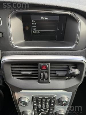 Blue Volvo V40 2015 in Riga, with an engine capacity of 2.00 L and mileage of 0 thousand km for 14500 €, photo 16 on AUTOMOTO.COM.LV