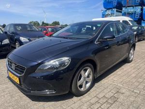Blue Volvo V40 2016 in Vilnius, with an engine capacity of 1.97 L and mileage of 242 thousand km for 6950 €, photo 37 on AUTOMOTO.COM.LV