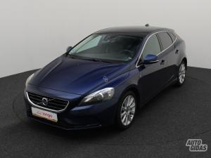 Zils Volvo V40 2016 Viļņa, ar dzinēja tilpumu 2.00 L un nobraukumu 229 tūkst. km par 9099 €, foto  vietnē AUTOMOTO.COM.LV