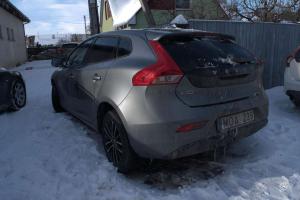 Blue Volvo V40 2016 in Kaunas, with an engine capacity of 1.97 L and mileage of 195 thousand km for 4300 €, photo 4 on AUTOMOTO.COM.LV