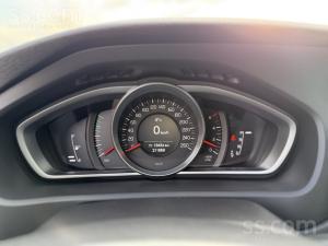Zils Volvo V40 2016 Rīga, ar dzinēja tilpumu 2.00 L un nobraukumu 210 tūkst. km par 8995 €, foto 13 vietnē AUTOMOTO.COM.LV