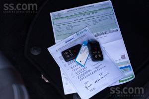 Zils Volvo V40 2016 Rīga, ar dzinēja tilpumu 2.00 L un nobraukumu 210 tūkst. km par 8995 €, foto 26 vietnē AUTOMOTO.COM.LV