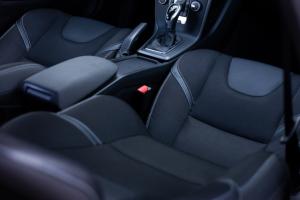 Zils Volvo V40 2016 Rīga, ar dzinēja tilpumu 2.00 L un nobraukumu 210 tūkst. km par 9995 €, foto 20 vietnē AUTOMOTO.COM.LV