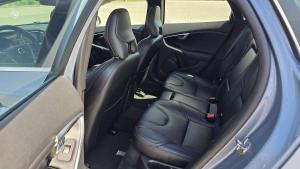 Blue Volvo V40 2016 in Marijampole, with an engine capacity of 1.97 L and mileage of 214 thousand km for 7950 €, photo 22 on AUTOMOTO.COM.LV