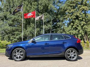 Blue Volvo V40 2016 in Kazlu Ruda, with an engine capacity of 1.97 L and mileage of 248 thousand km for 8000 €, photo 12 on AUTOMOTO.COM.LV