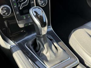 Синий Вольво В40 2016 в Таураге, объемом двигателя 1.97 л и пробегом 273 тыс. км за 8200 €, фото 22 на AUTOMOTO.COM.LV