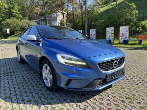 Blue Volvo V40 2016 in Kaunas, with an engine capacity of 1.97 L and mileage of 224 thousand km for 8950 €, photo 5 on AUTOMOTO.COM.LV