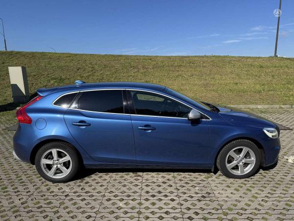 Zils Volvo V40 2016 Kauņa, ar dzinēja tilpumu 1.97 L un nobraukumu 224 tūkst. km par 8950 €, foto 6 vietnē AUTOMOTO.COM.LV
