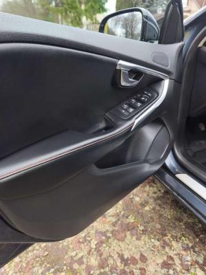 Zils Volvo V40 2017 Kauņa, ar dzinēja tilpumu 2.00 L un nobraukumu 141 tūkst. km par 7999 €, foto 21 vietnē AUTOMOTO.COM.LV