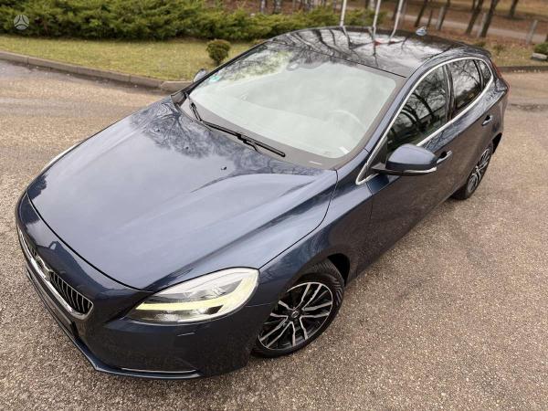 Blue Volvo V40 2017 in Kazlu Ruda, with an engine capacity of 1.97 L and mileage of 256 thousand km for 9700 €, photo 9 on AUTOMOTO.COM.LV