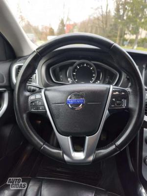 Zils Volvo V40 2017 Kauņa, ar dzinēja tilpumu 2.00 L un nobraukumu 141 tūkst. km par 7999 €, foto 12 vietnē AUTOMOTO.COM.LV