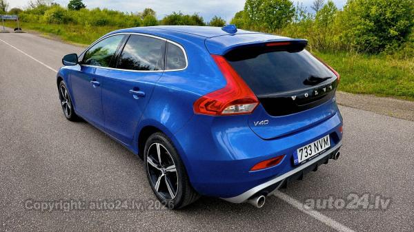 Blue Volvo V40 2017 in Tallinn, with an engine capacity of 2.00 L and mileage of 134 thousand km for 15500 €, photo 3 on AUTOMOTO.COM.LV