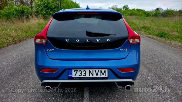 Blue Volvo V40 2017 in Tallinn, with an engine capacity of 2.00 L and mileage of 134 thousand km for 15500 €, photo 5 on AUTOMOTO.COM.LV
