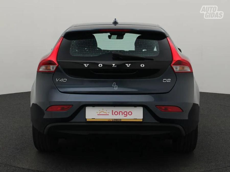 Zils Volvo V40 2017 Viļņa, ar dzinēja tilpumu 2.00 L un nobraukumu 116 tūkst. km par 10499 €, foto 6 vietnē AUTOMOTO.COM.LV