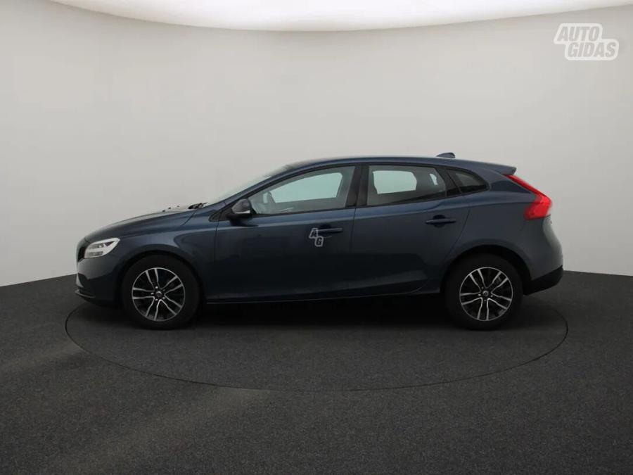 Zils Volvo V40 2017 Viļņa, ar dzinēja tilpumu 2.00 L un nobraukumu 116 tūkst. km par 10499 €, foto 7 vietnē AUTOMOTO.COM.LV