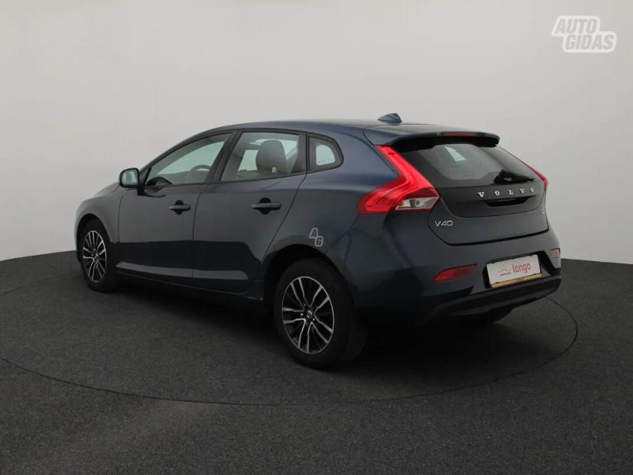 Zils Volvo V40 2017 Viļņa, ar dzinēja tilpumu 2.00 L un nobraukumu 116 tūkst. km par 10499 €, foto 8 vietnē AUTOMOTO.COM.LV