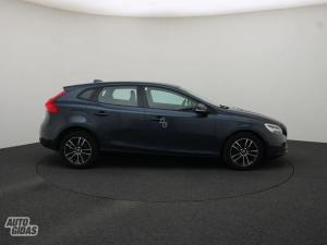 Zils Volvo V40 2017 Viļņa, ar dzinēja tilpumu 2.00 L un nobraukumu 116 tūkst. km par 10499 €, foto 10 vietnē AUTOMOTO.COM.LV