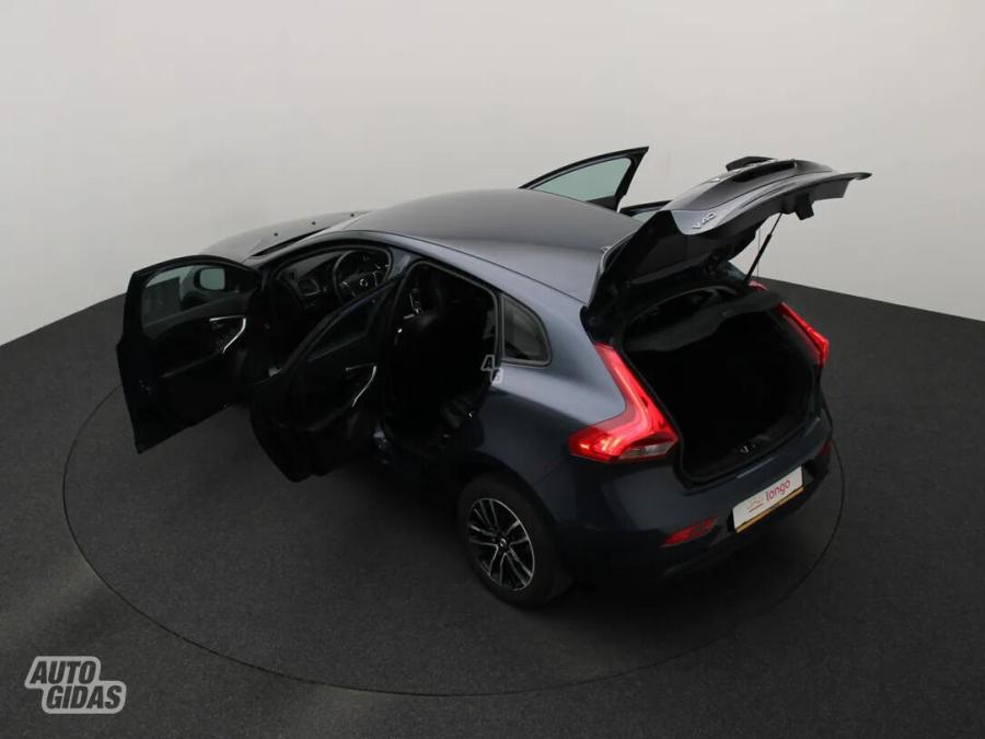 Zils Volvo V40 2017 Viļņa, ar dzinēja tilpumu 2.00 L un nobraukumu 116 tūkst. km par 10499 €, foto 14 vietnē AUTOMOTO.COM.LV