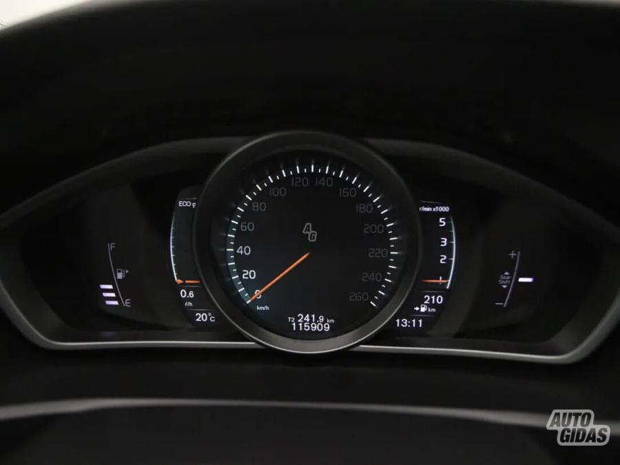 Zils Volvo V40 2017 Viļņa, ar dzinēja tilpumu 2.00 L un nobraukumu 116 tūkst. km par 10499 €, foto 20 vietnē AUTOMOTO.COM.LV