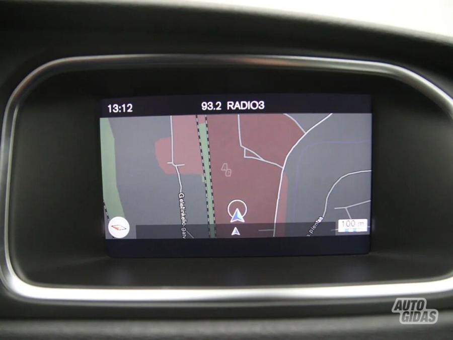 Zils Volvo V40 2017 Viļņa, ar dzinēja tilpumu 2.00 L un nobraukumu 116 tūkst. km par 10499 €, foto 25 vietnē AUTOMOTO.COM.LV