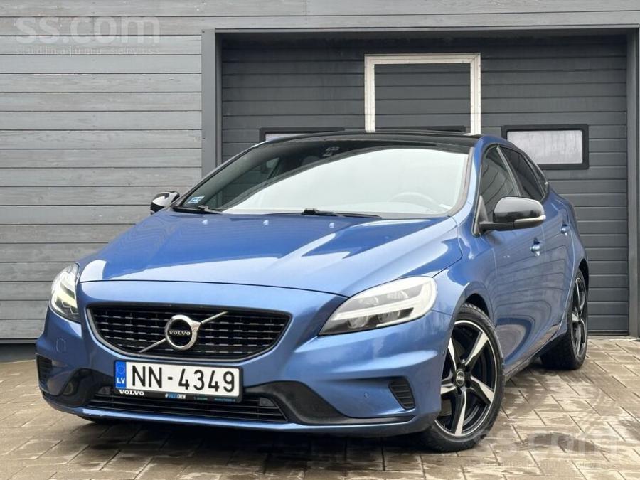 Blue Volvo V40 2017 in Riga, with an engine capacity of 2.00 L and mileage of 264 thousand km for 14200 €, photo 1 on AUTOMOTO.COM.LV
