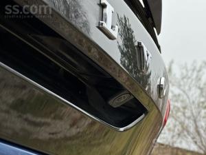 Blue Volvo V40 2017 in Riga, with an engine capacity of 2.00 L and mileage of 264 thousand km for 14200 €, photo 6 on AUTOMOTO.COM.LV