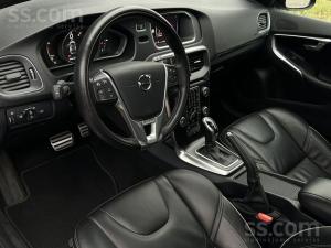 Blue Volvo V40 2017 in Riga, with an engine capacity of 2.00 L and mileage of 264 thousand km for 14200 €, photo 9 on AUTOMOTO.COM.LV