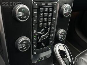 Blue Volvo V40 2017 in Riga, with an engine capacity of 2.00 L and mileage of 264 thousand km for 14200 €, photo 12 on AUTOMOTO.COM.LV