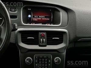 Blue Volvo V40 2017 in Riga, with an engine capacity of 2.00 L and mileage of 264 thousand km for 14200 €, photo 13 on AUTOMOTO.COM.LV