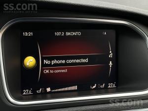 Blue Volvo V40 2017 in Riga, with an engine capacity of 2.00 L and mileage of 264 thousand km for 14200 €, photo 19 on AUTOMOTO.COM.LV