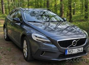 Zils Volvo V40 2017 Jelgava, ar dzinēja tilpumu 2.00 L un nobraukumu 178 tūkst. km par 10900 €, foto  vietnē AUTOMOTO.COM.LV