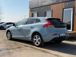 Blue Volvo V40 2017 in Riga, with an engine capacity of 2.00 L and mileage of 249 thousand km for 8450 €, photo 6 on AUTOMOTO.COM.LV