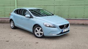 Blue Volvo V40 2017 in Riga, with an engine capacity of 2.00 L and mileage of 249 thousand km for 7900 €, photo  on AUTOMOTO.COM.LV