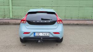 Blue Volvo V40 2017 in Riga, with an engine capacity of 2.00 L and mileage of 249 thousand km for 7900 €, photo 3 on AUTOMOTO.COM.LV