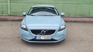 Blue Volvo V40 2017 in Riga, with an engine capacity of 2.00 L and mileage of 249 thousand km for 7900 €, photo 6 on AUTOMOTO.COM.LV