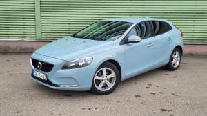 Blue Volvo V40 2017 in Riga, with an engine capacity of 2.00 L and mileage of 249 thousand km for 7900 €, photo 7 on AUTOMOTO.COM.LV
