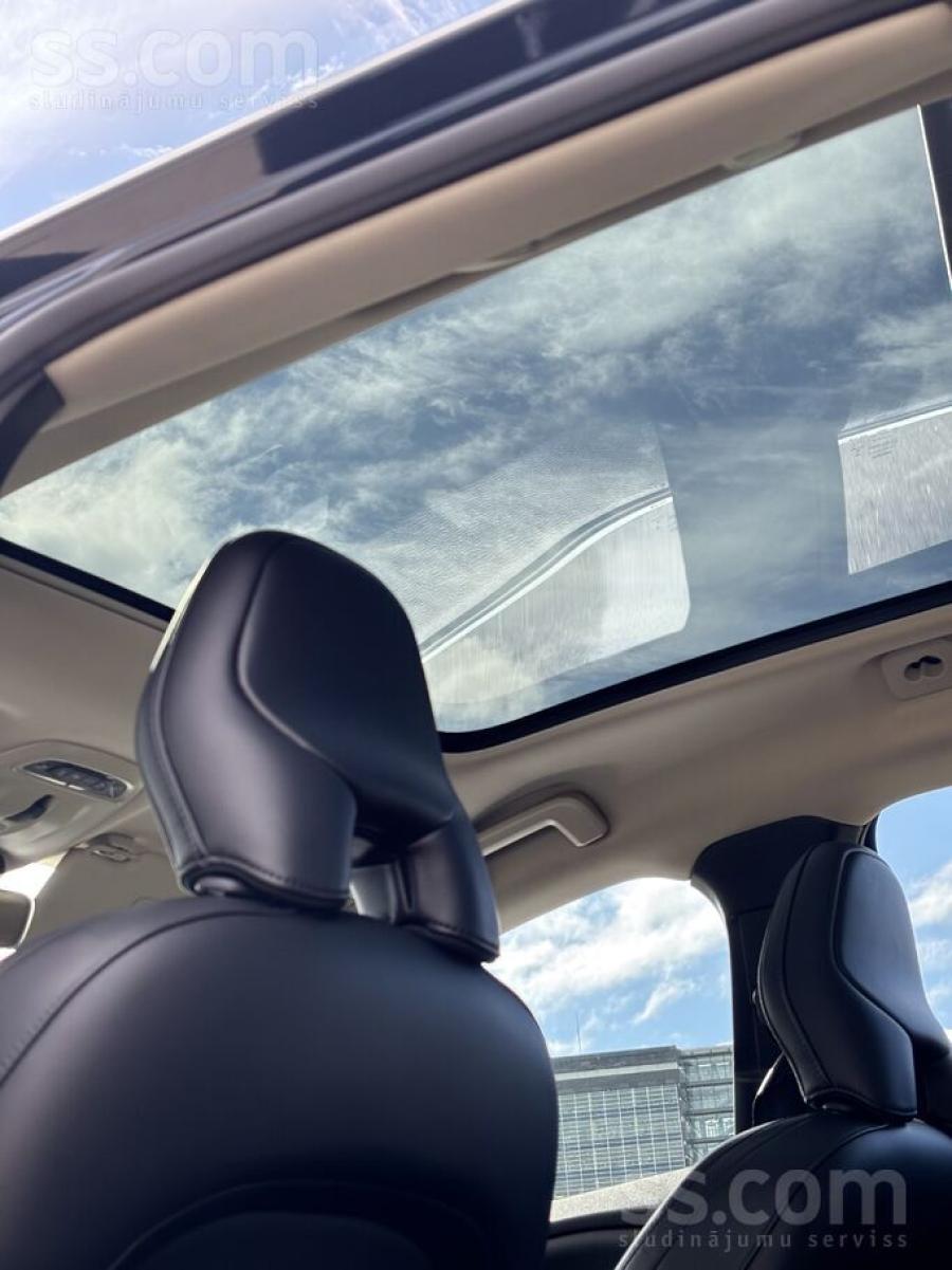 Zils Volvo V40 2017 Rīga, ar dzinēja tilpumu 2.00 L un nobraukumu 212 tūkst. km par 8200 €, foto 7 vietnē AUTOMOTO.COM.LV