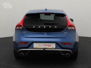 Blue Volvo V40 2018 in Vilnius, with an engine capacity of 2.00 L and mileage of 222 thousand km for 11199 €, photo 5 on AUTOMOTO.COM.LV